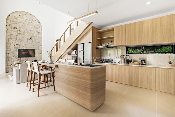 Pranama Villa By Kozystay | Canggu Hidden Gem - Canggu