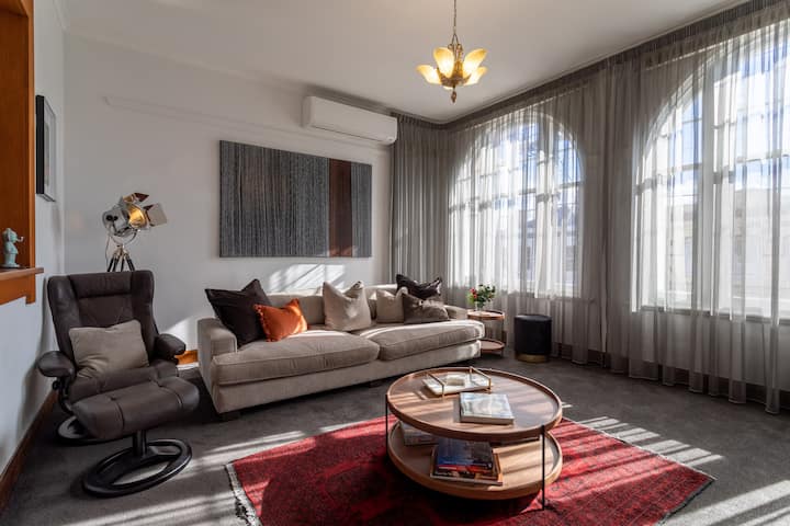 The Banker’s Loft Cbd Launceston, Apartment Stay - Riverside