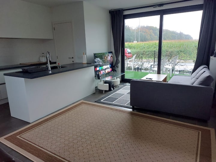 Lovely Garden View Apartment With Free Parking - Gent