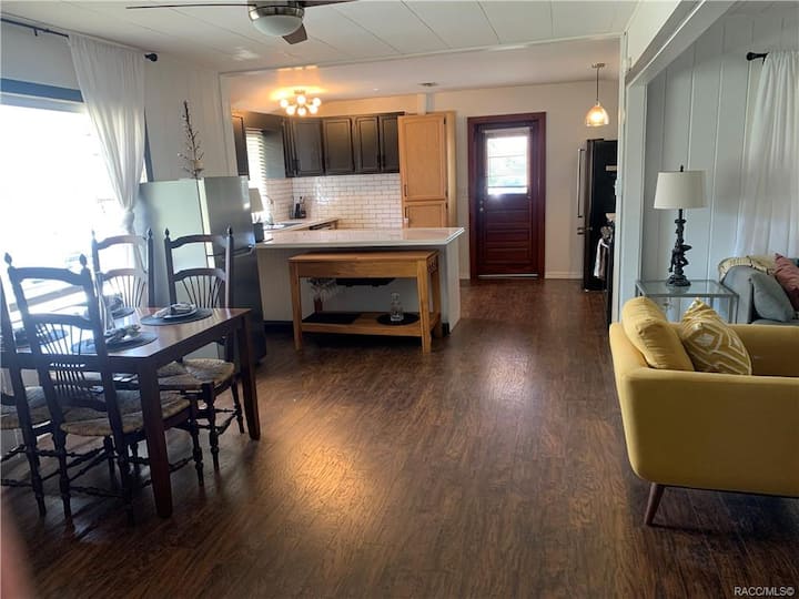 Cozy Home In Downtown Inverness - Inverness, FL