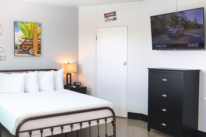 Studio W/queen Bed, Kitchenette - Treasure Island, FL
