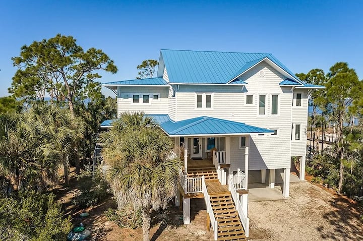 Private Pool 5bd/4bath Bay Front - St. George Island, FL