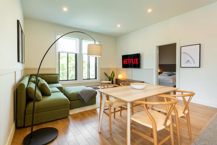 1br-spacious-parking Avail-a/c-wifi-comfort-style - Montréal, QC