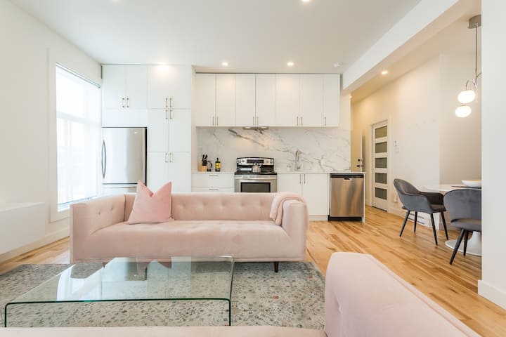 *Homa-comfort & Style-2br-spacious-natural Light* - Montreal