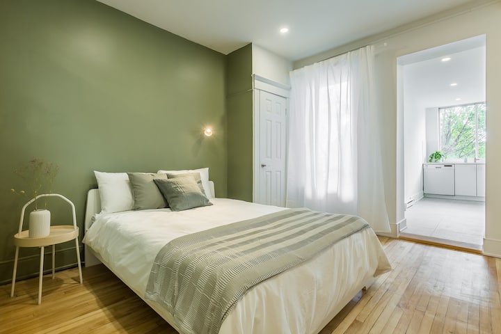 1br-spacious-parking Avail-a/c-wifi-comfort-style - Montreal