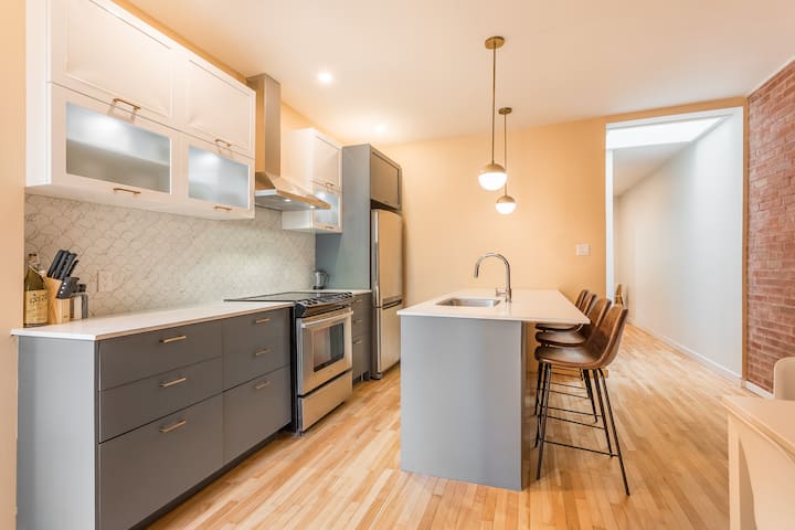 Stylish Flat • Parking On Request • 10 Min Dt - Montreal