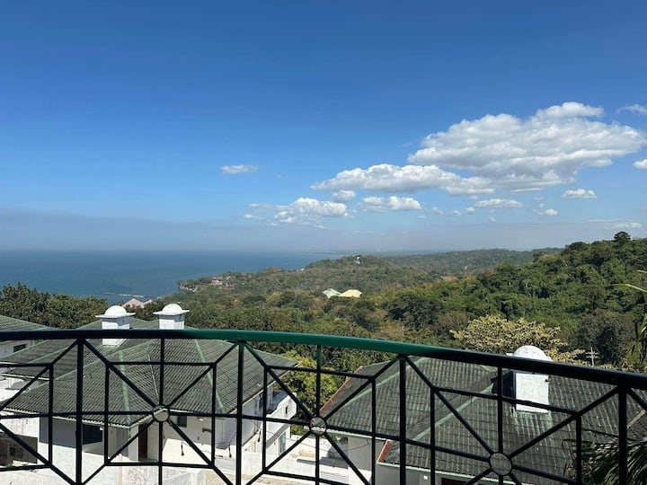 Jjc’s Home | Puerto Azul, Ternate - Galanciang - Maragondon