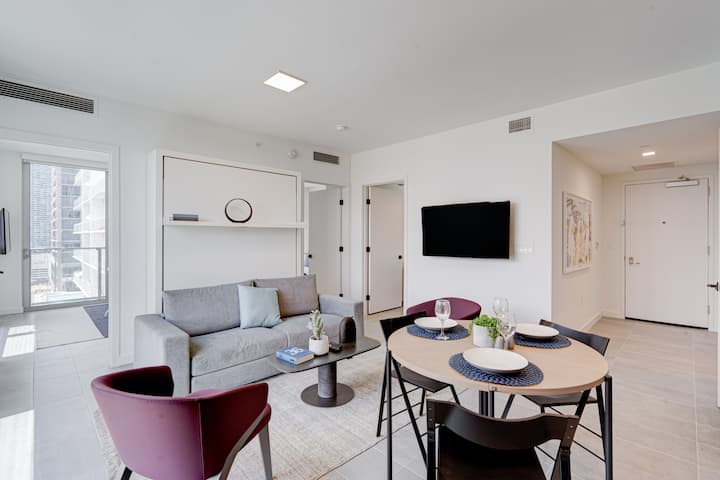 Central 2bedroom -Pool & Gym - Miami, FL