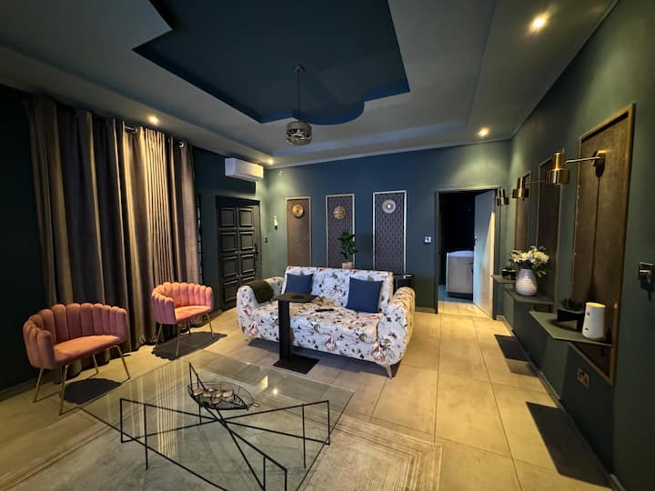 Contemporary 2-bedroom Bliss - Gaborone