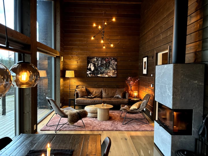 Underbar Lodge Med Panoramavy Och Backen Intill - Suède