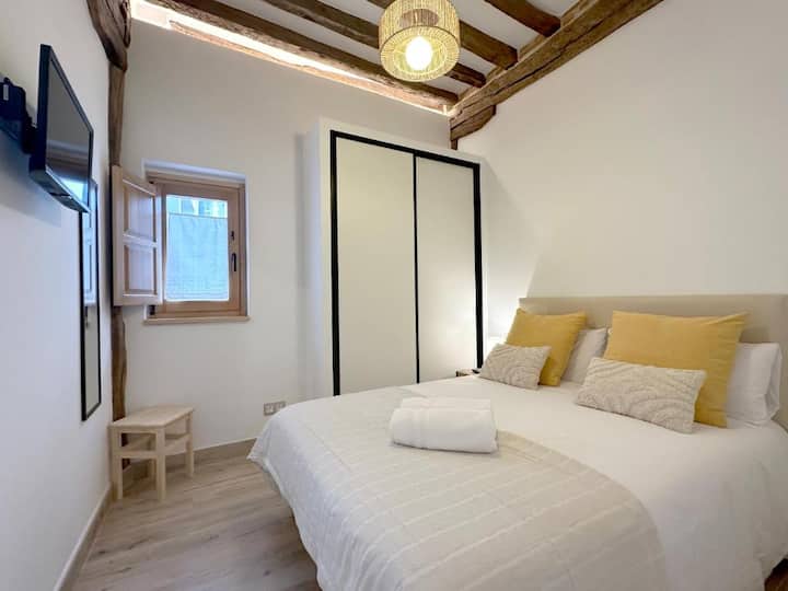 Apto. Santa María En Pleno Casco Histórico Wifi - Castro Urdiales