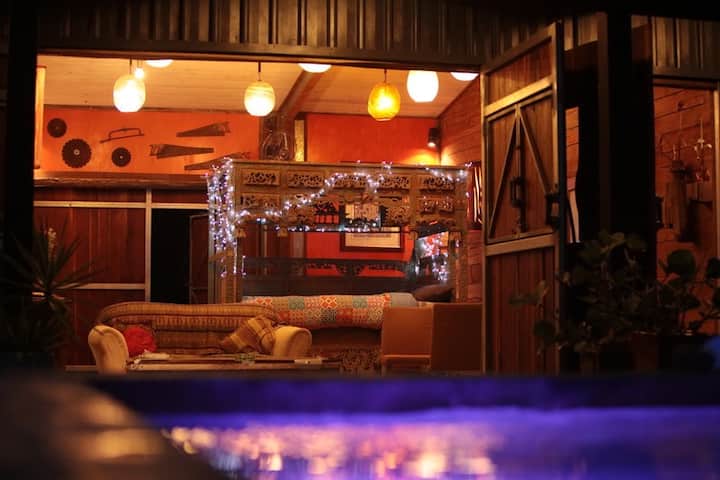 Gold Coast Treehouses The Shed - Springbrook