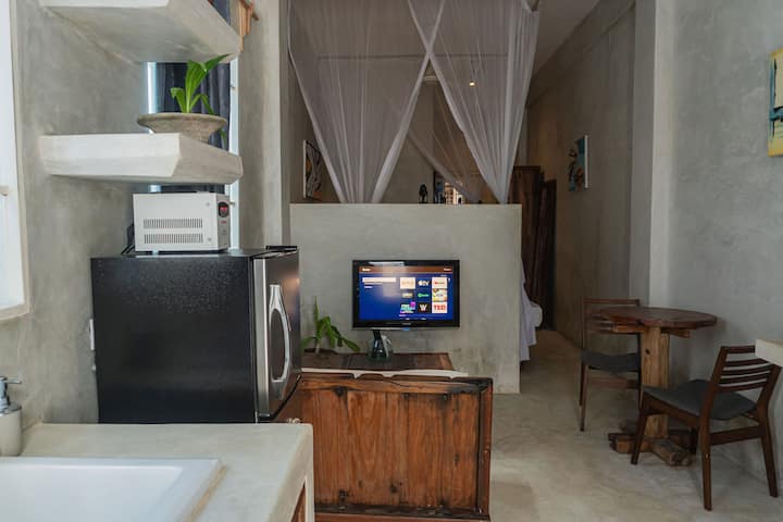 Modern Beach Studio | Wi-fi, Air-con, Generator - Tanzania