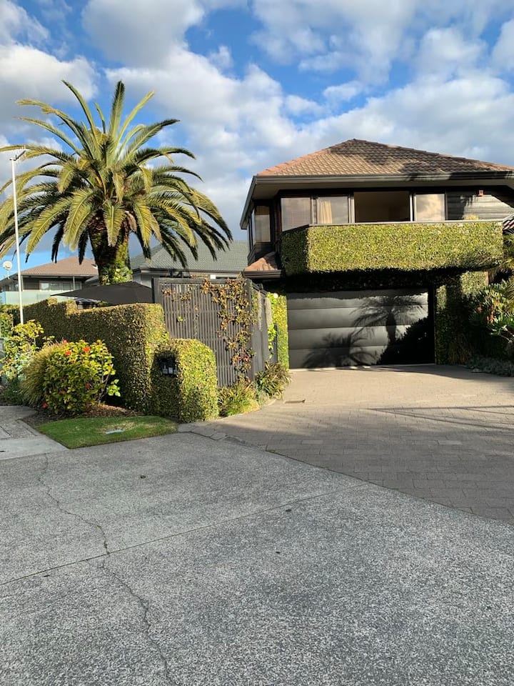 Simply Beachy - Tauranga