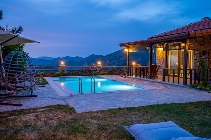 Marmariste Deniz Manzaralı Villa - Bozburun