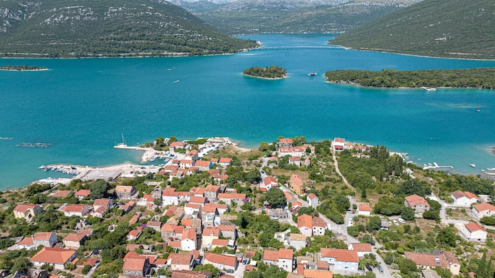 Ena Kuća Za Odmor - Ston