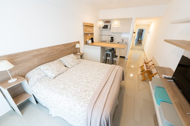 Departamento En Edificio De Categoría En San Telmo - Buenos Aires