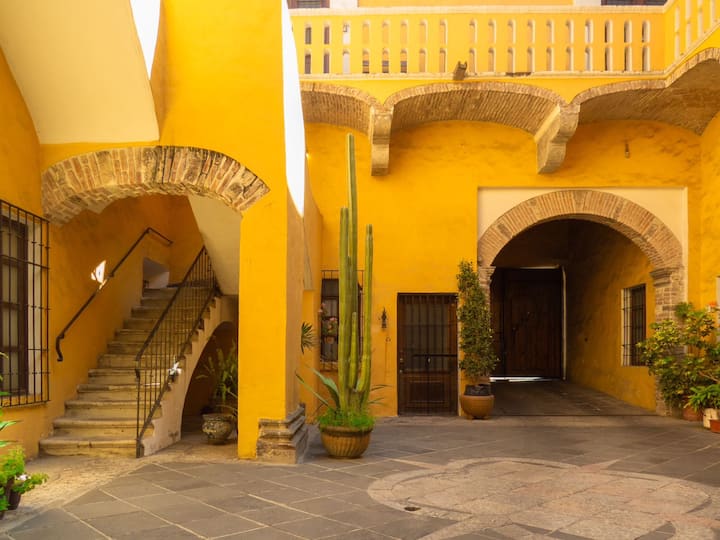 17th Century “Casa De La Virgen” | 5beds + Parking - Puebla
