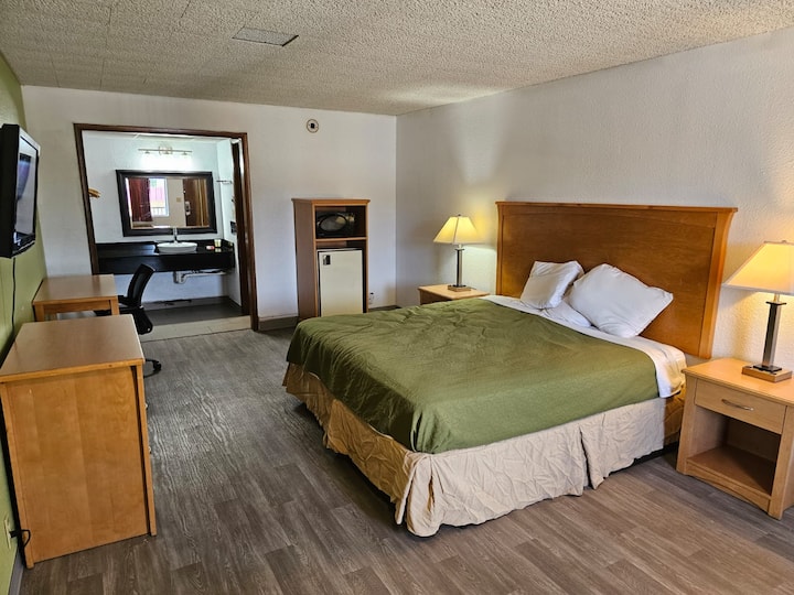 Cozy Single Room In Salina - Salina, KS