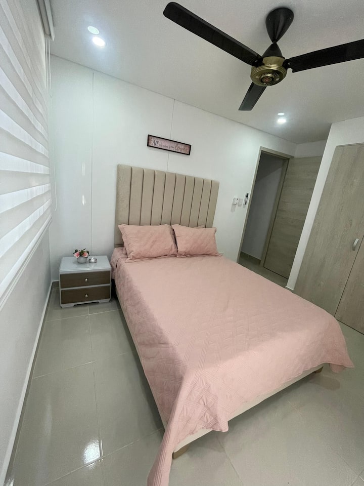 Habitación Con Aire Cerca Al Malecón - Barranquilla