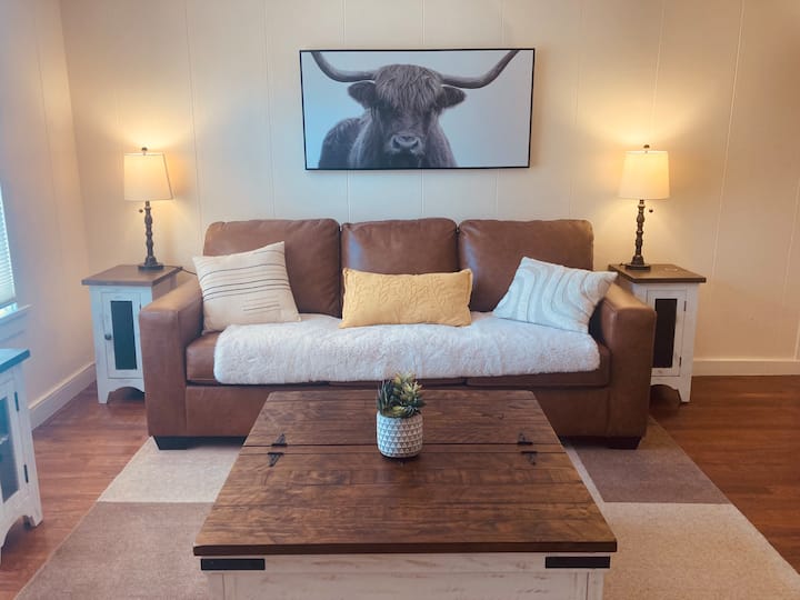 Great Location Downtown! - Montrose, CO