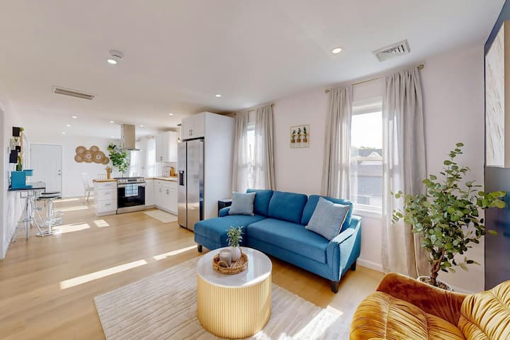 Modern Getaway 3br/2ba - Rhode Island