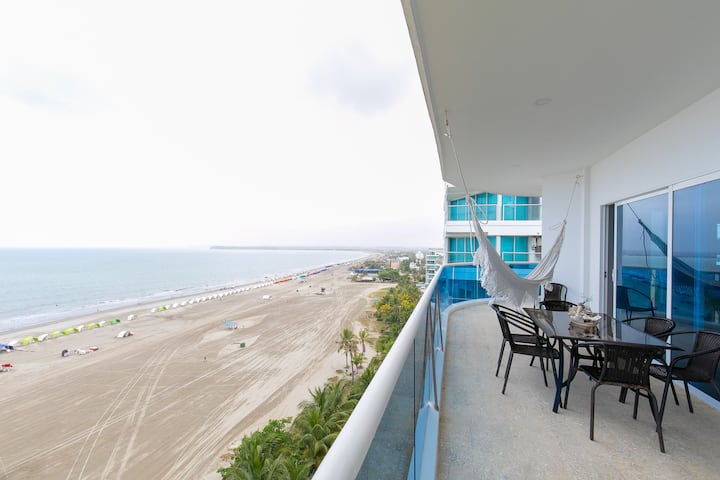 Luxury Oceanfront Condo With Housekeeper - Cartagena, Colombia