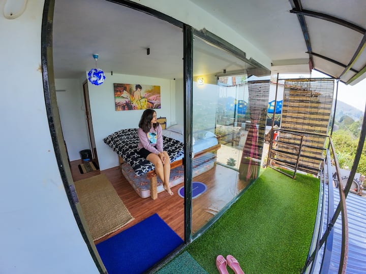 Stunning View, Kodai Glamping! Like Home, Campfire - Kodaikanal