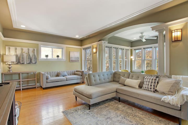Homey 2 Bed/2 Bath Apartment New | Rogers Park - Evanston, IL