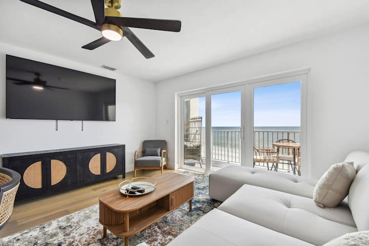 Oceanfront Luxury Paradise - Madeira Beach, FL