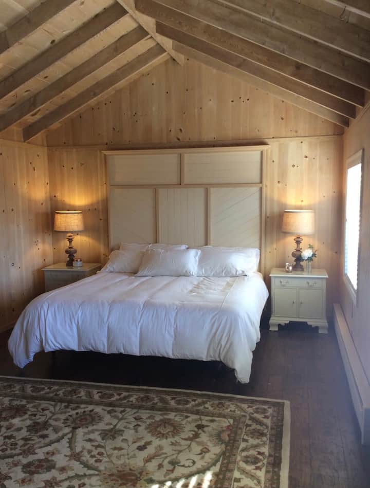 Pebble Beach Cottage By The Sea - Monterey, CA