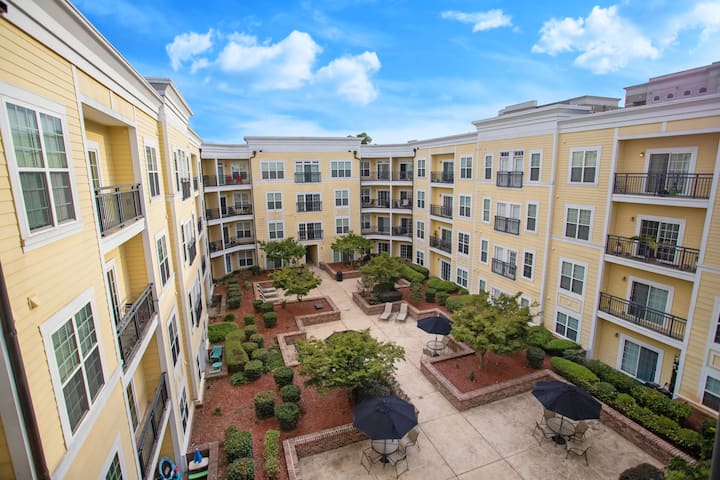 King Bed Suite Stay In Southpark - Charlotte, NC