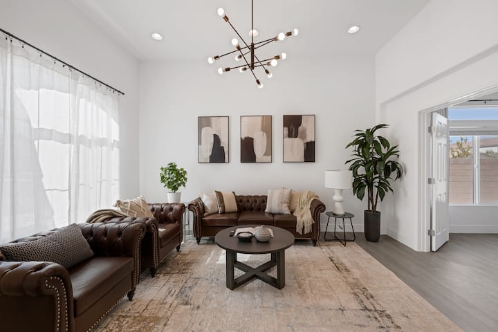 New! Spacious Home 4br 1st Floor Master Rv Parking - Las Vegas, NV