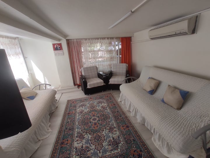 Ayvalık 1+1 Müstakil Ev Bahçeli Gűmrùge Yakin - Ayvalık