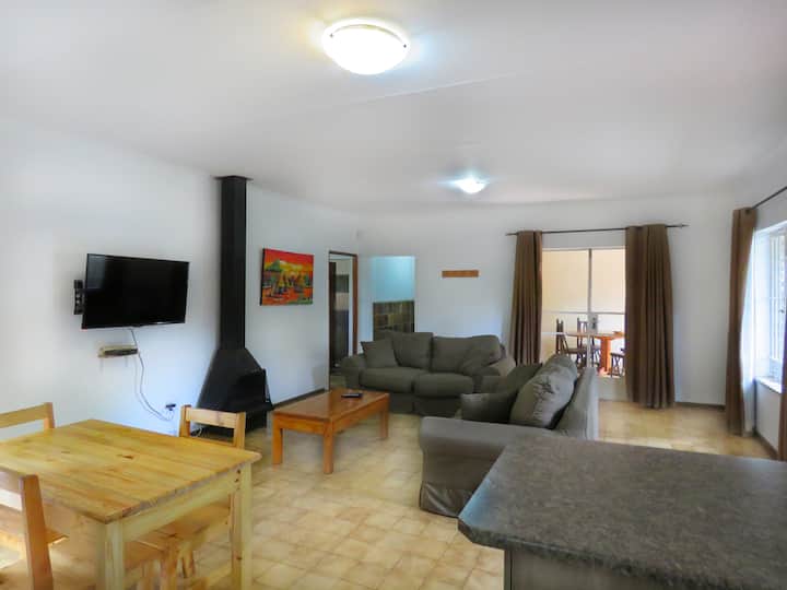 No 10 Falcon Chalet - Muldersdrift