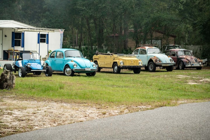 Hippie Head Hotel Homosassa - Homosassa, FL