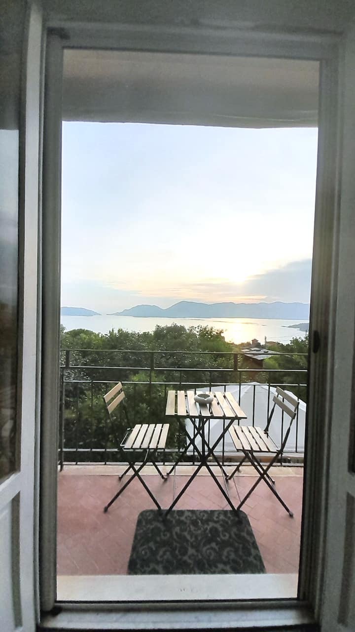 Lerici Azzurra Vista Unica Sul Golfo Mare E Relax - Lerici