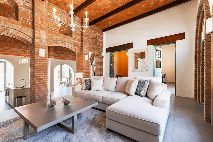 Downtown Home - Pool - Starlink Wifi- Parking - Ac - San José del Cabo