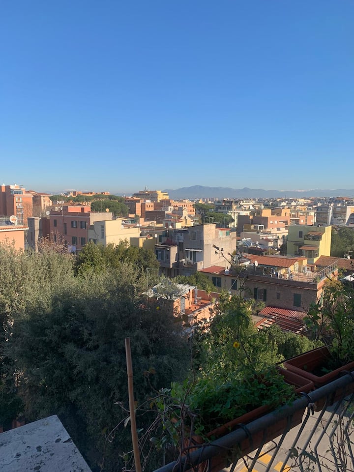 Scenic Monthly Stay – Pigneto, Rome’s Hippest Area - Italia