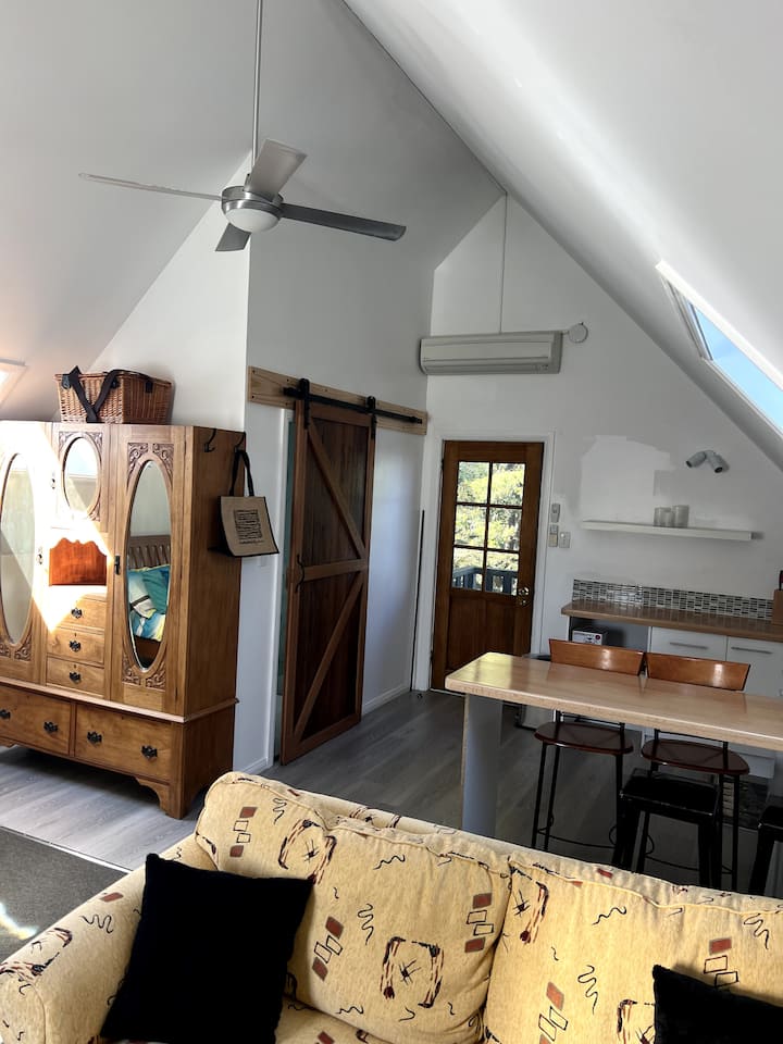 Asher Studio - Alpine