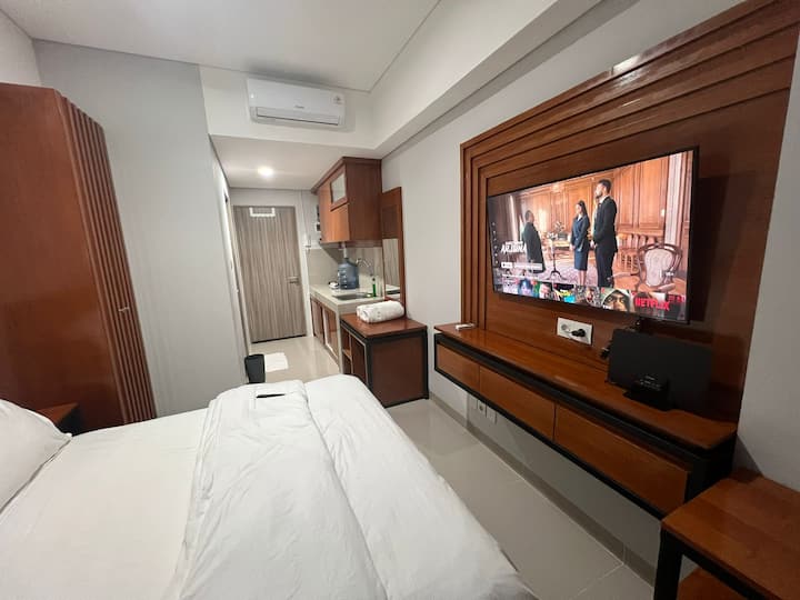 Clean And Classic Studio The Bay - Bandar Lampung