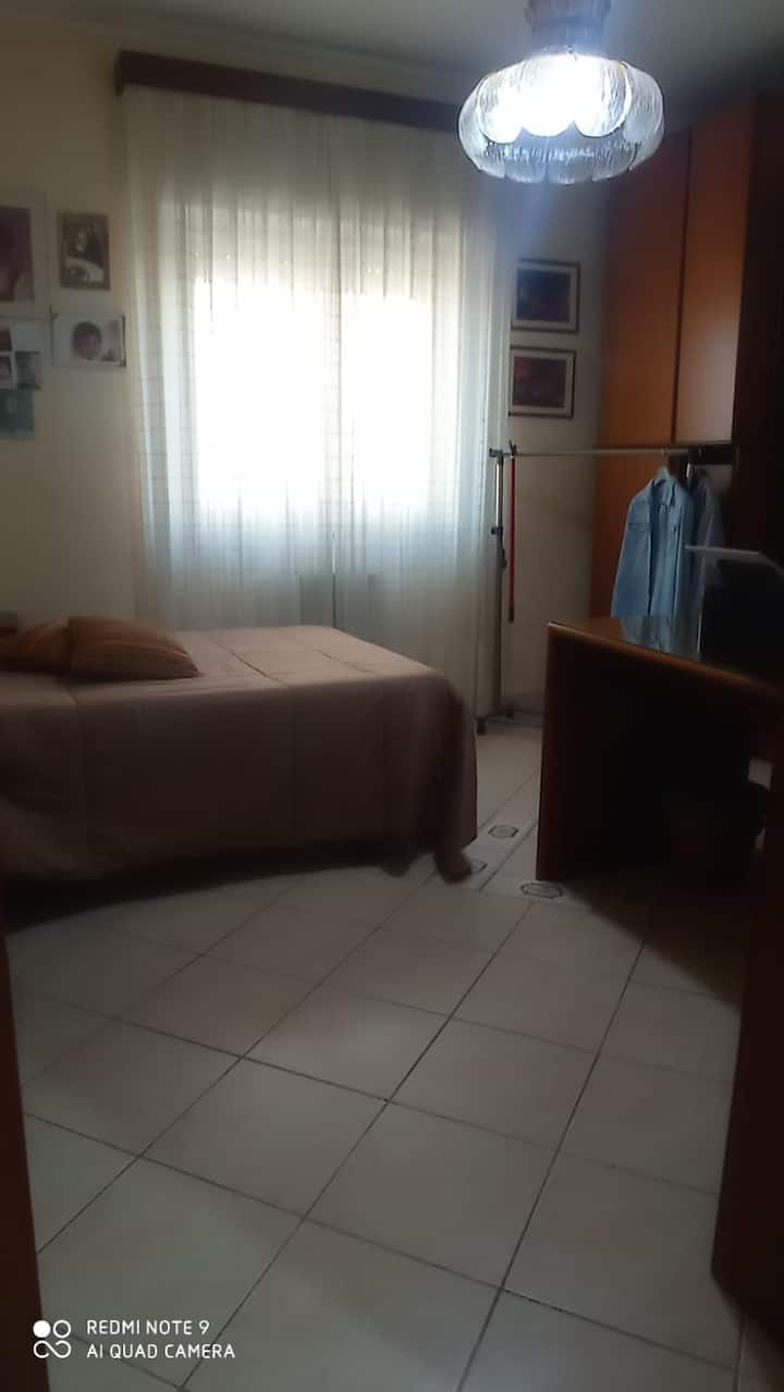 Stanza In Signorile Casa - Giarre