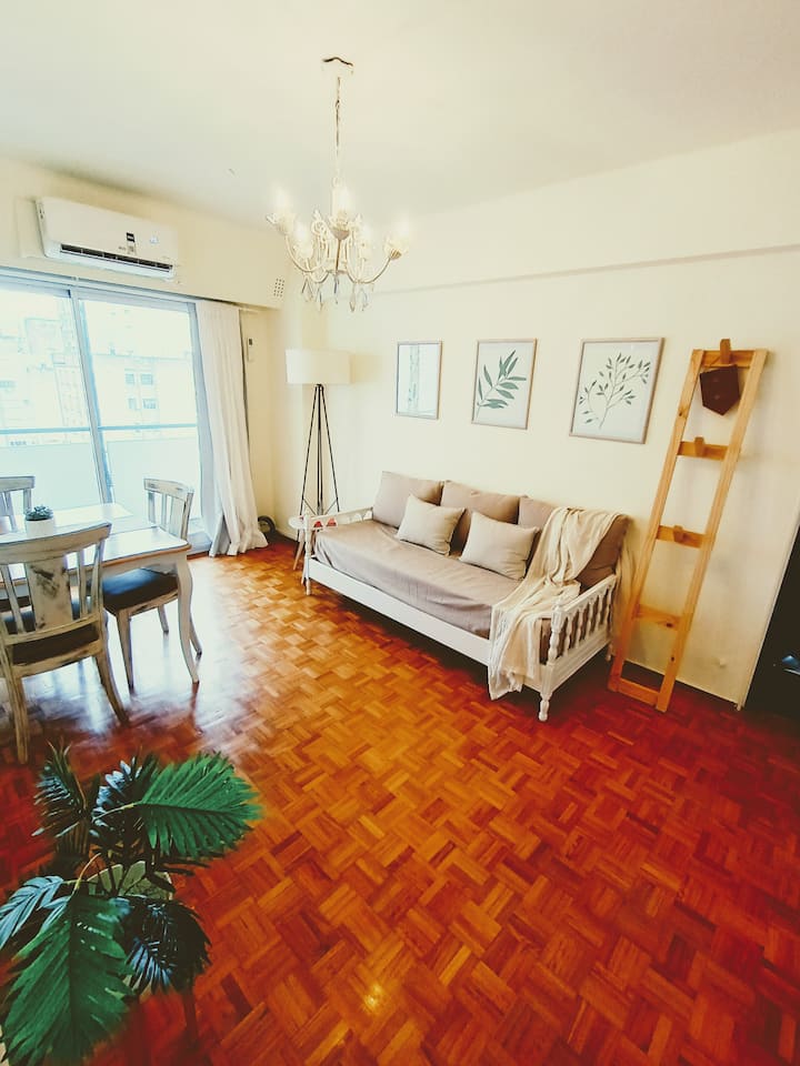 Elegancia Urbana En Buenos Aires - Argentine