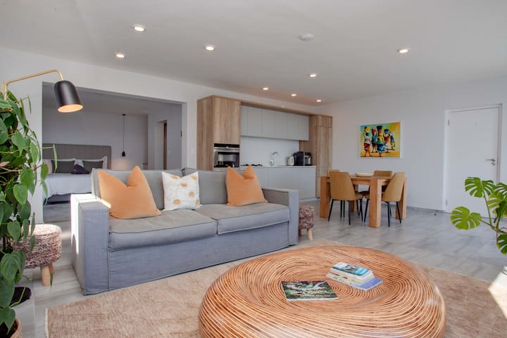 Modern Studio With Iconic View - Knysna