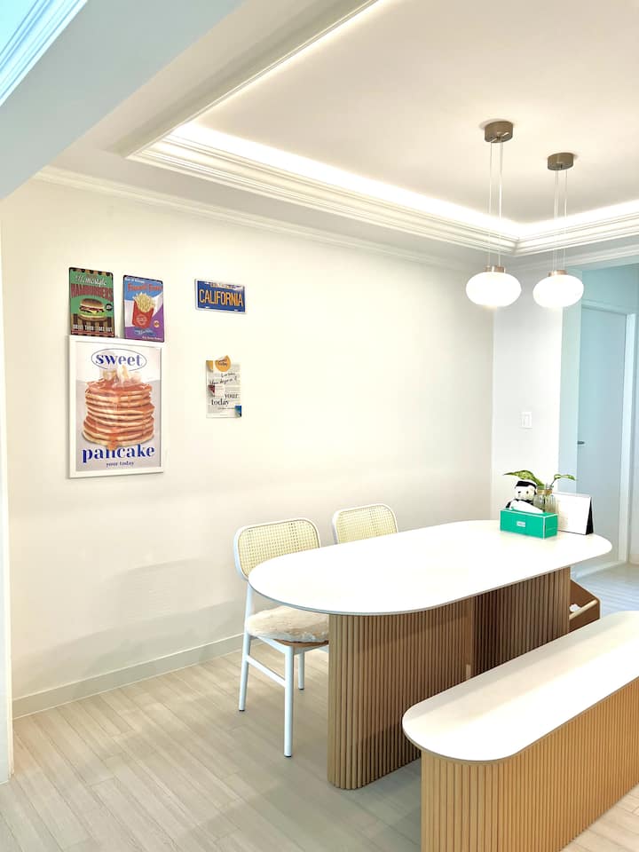 Spacious Golden Hours Stay (4 Rooms) - 성남동