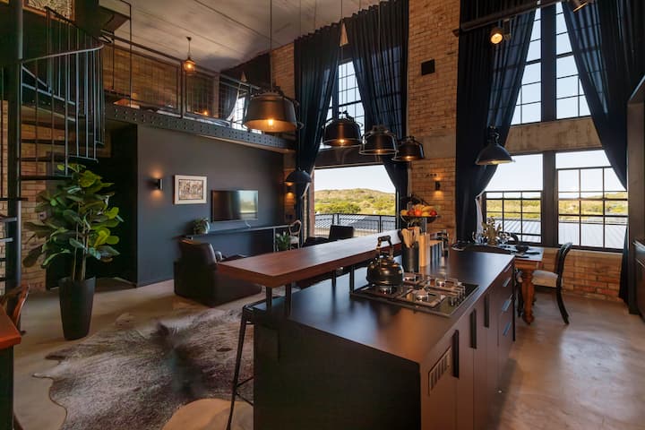 Brooklyn 3: Off-grid, Modern Luxury, Central - Kenton-on-Sea