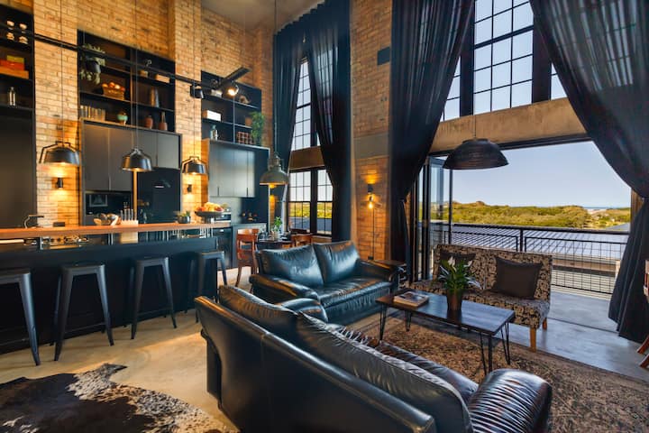 Brooklyn Four: Off-grid, Modern Luxury - Kenton-on-Sea