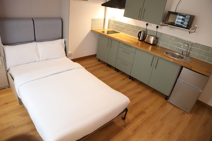 Convenient Double Studio, Kentish Town - Marylebone