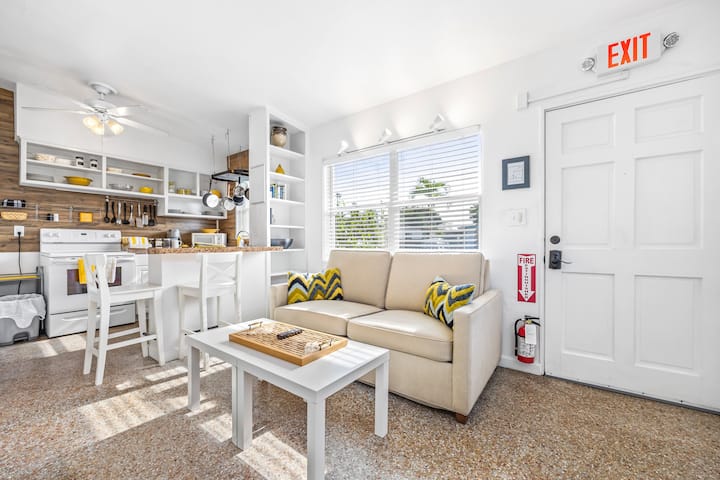 Beachside Cottage 370 -Walk To Beach! - Cocoa Beach, FL