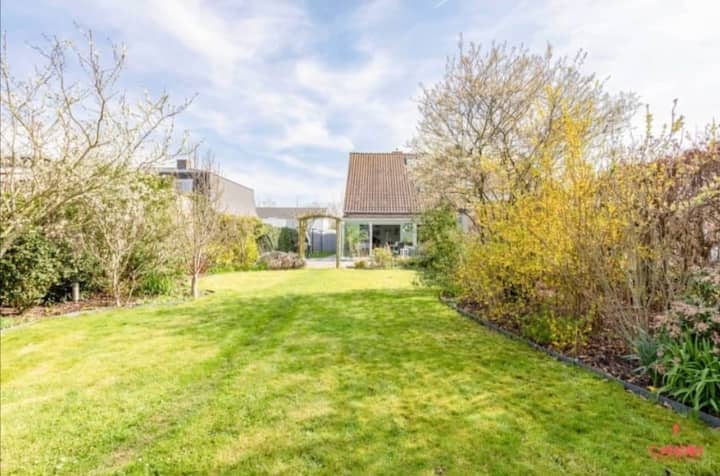 Groot Huis Met Mooie Tuin Nabij Gent - Gent